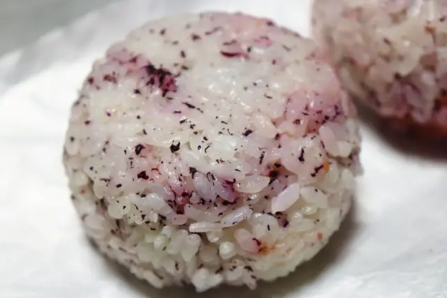 Mishima Yukari Shiso Furikake and its Uses by Japanese - Recommendation ...