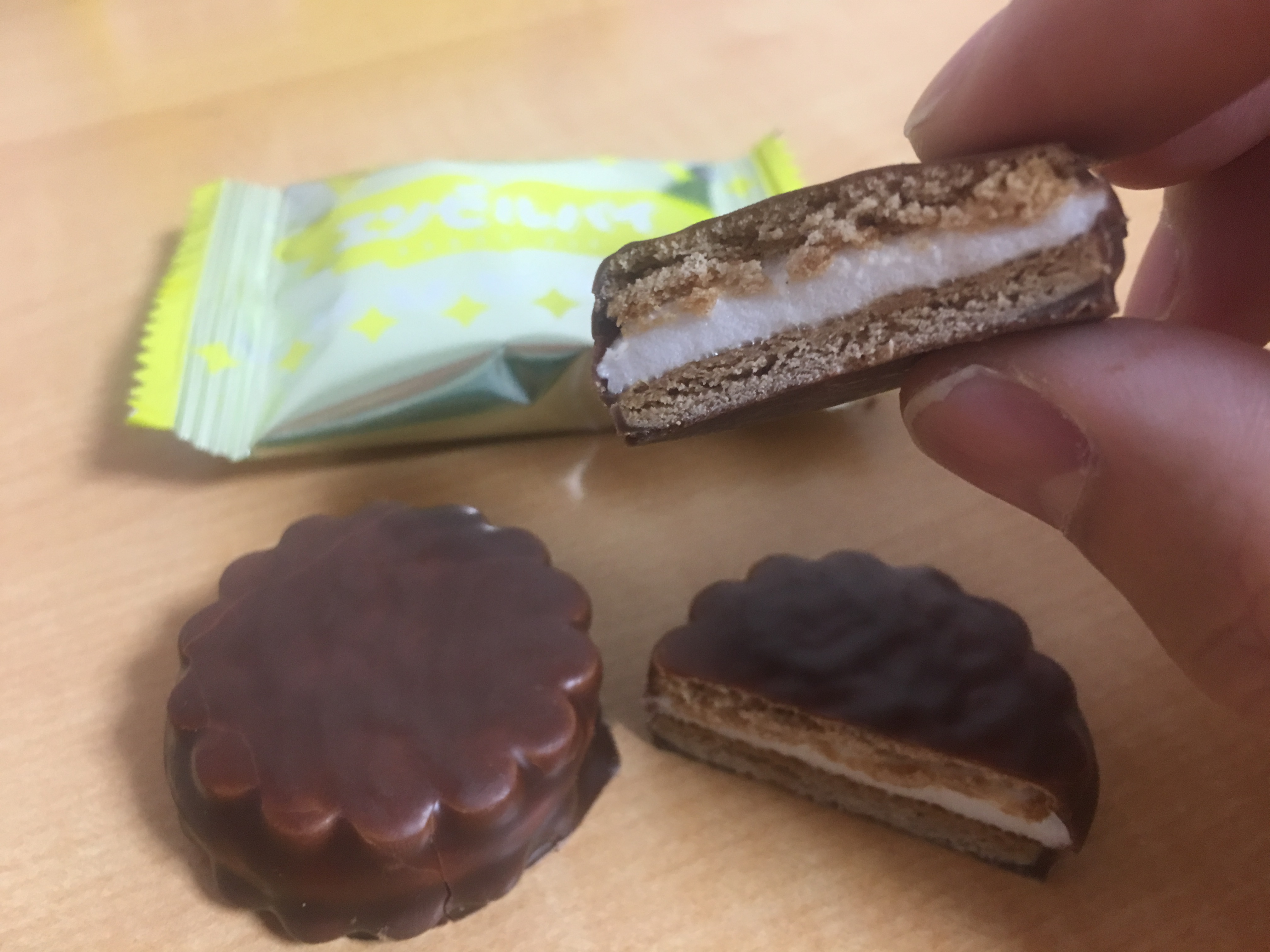 Morinaga Angel Pie: Japan's First "Choco Pie" Snack Cake ...